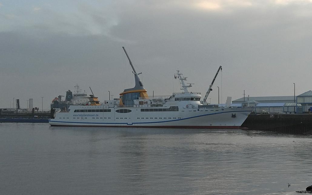 MS Helgoland wird nicht ab Hamburg fahren - Fähren-Aktuell